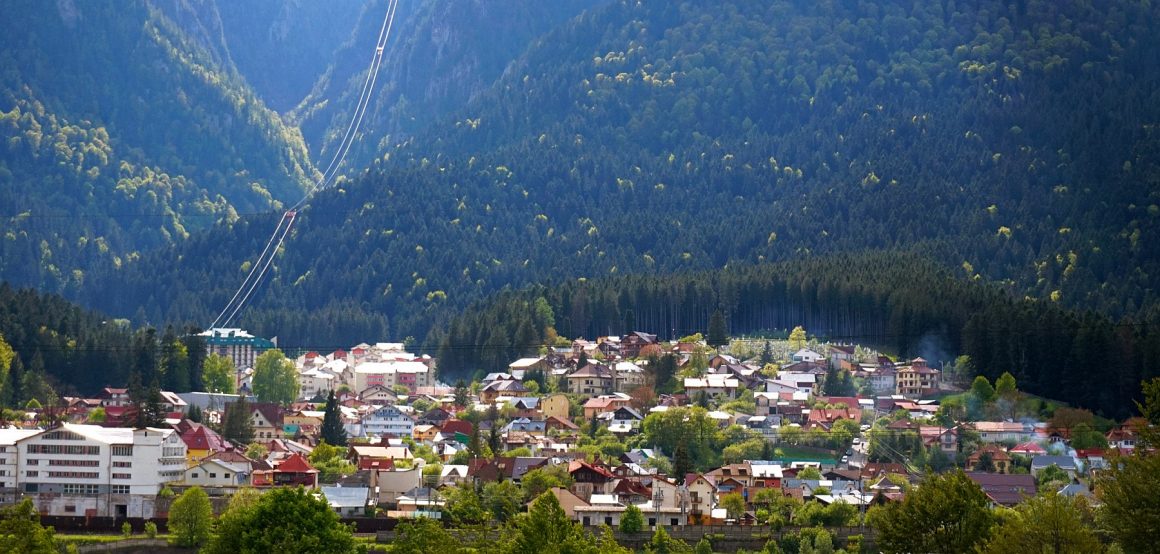 Obiective turistice BUSTENI: 20 Locuri de vizitat | Ghid Turistic ...