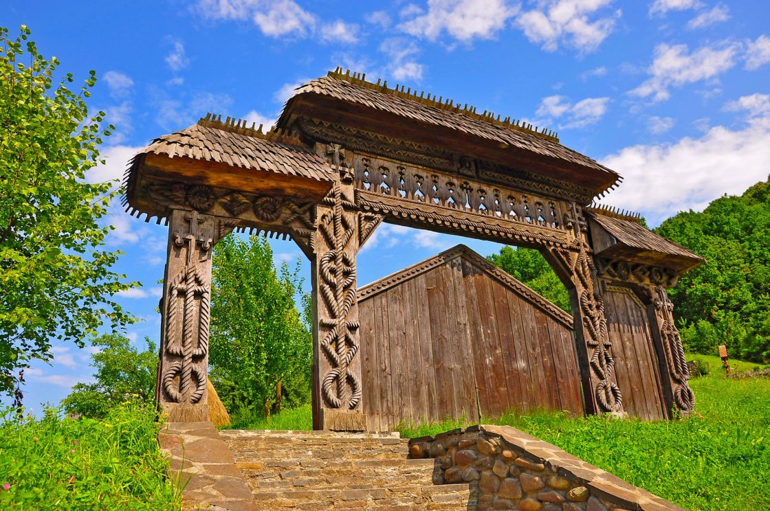 Peste 100 locuri de vizitat in MARAMURES: Obiective turistice judetul ...
