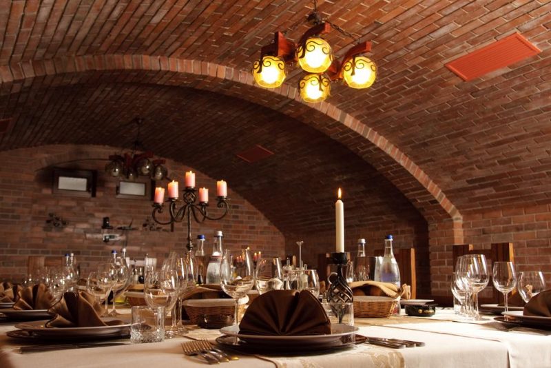 VILA PRECIOSA din Alba Iulia | Descoperă Locuri Faine din Romania