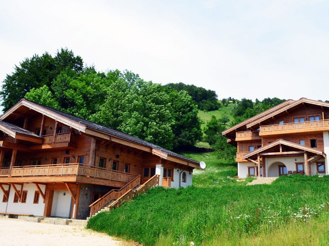 Cele mai frumoase CABANE montane din Romania | Locuri Faine