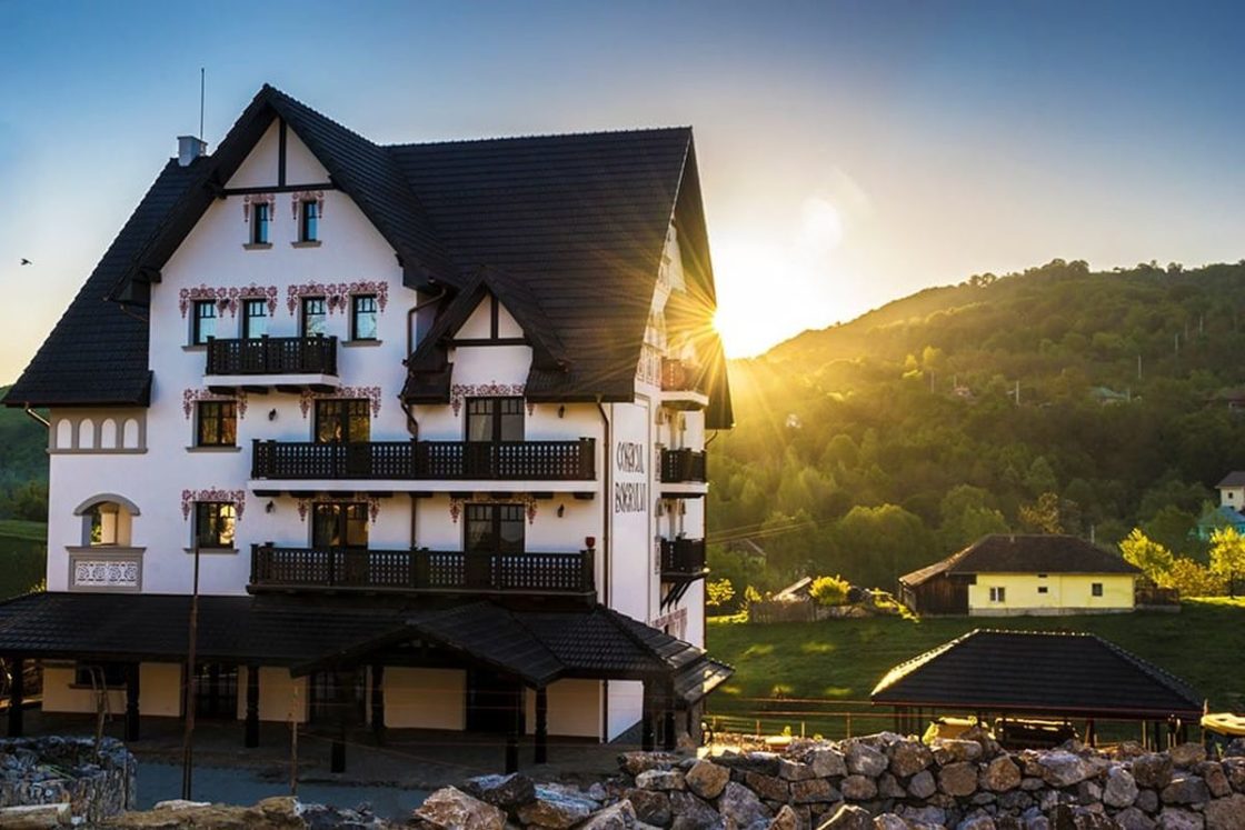 CONACU' BOIERULUI din Ponoarele, Mehedinți | Locuri Faine™ din Romania