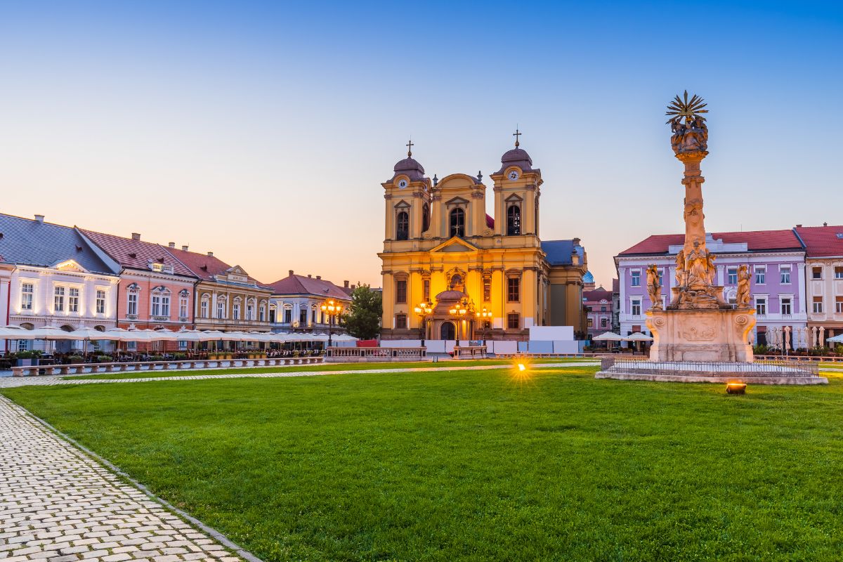 BISERICI Timisoara [2024] - Lista completa biserici ortodoxe, catolice ...