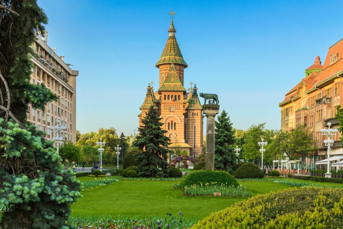 100+ Obiective Turistice din Timisoara - Ghid Turistic Complet [2024]